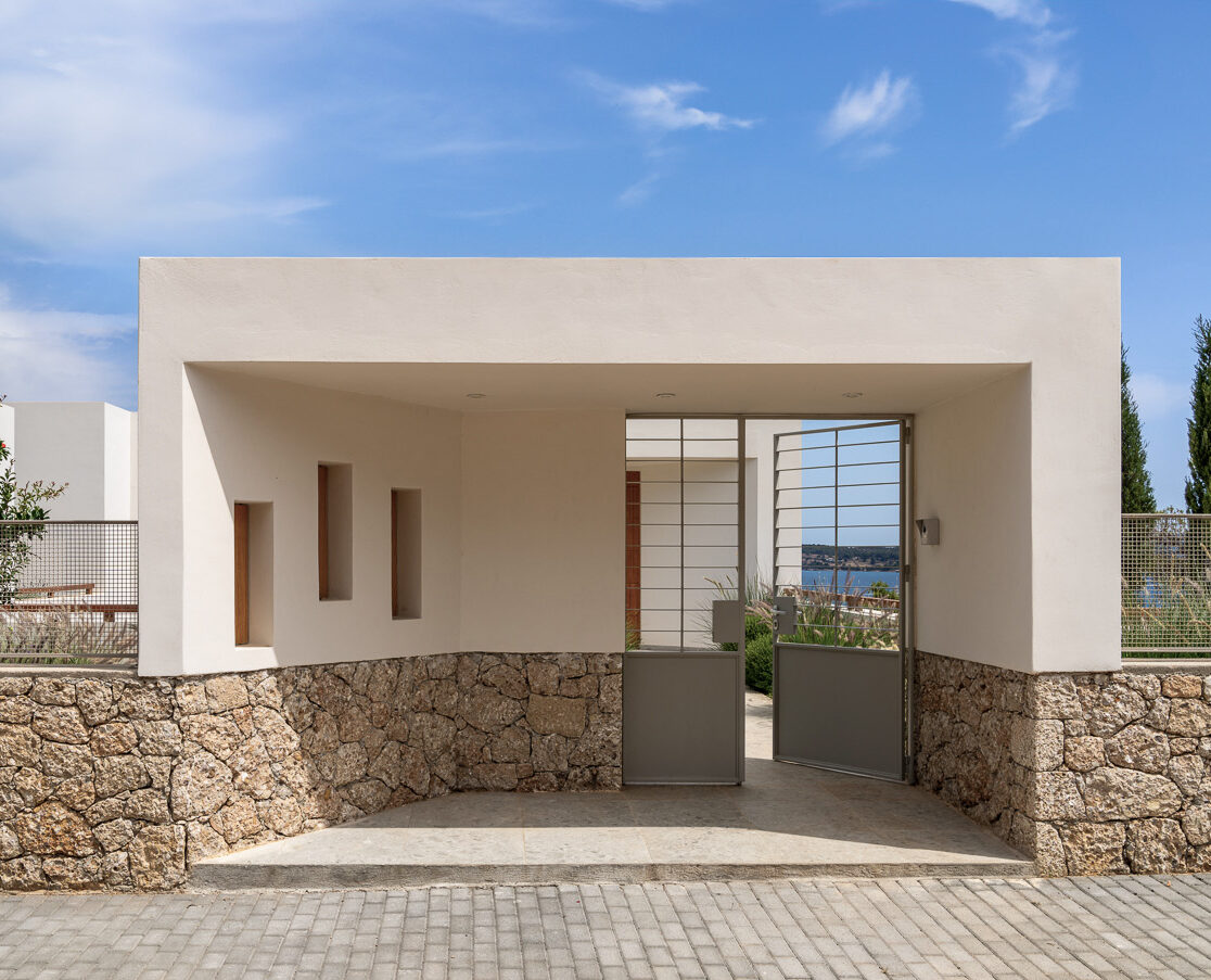 Casa Incognita, Porto Heli, Greece . Pieris.Architects